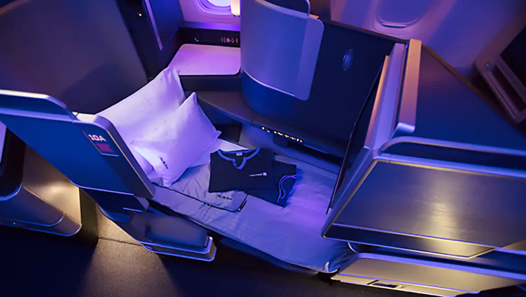 Indulge in Luxury & Fly United Polaris Business Class - SkyLux Travel ...